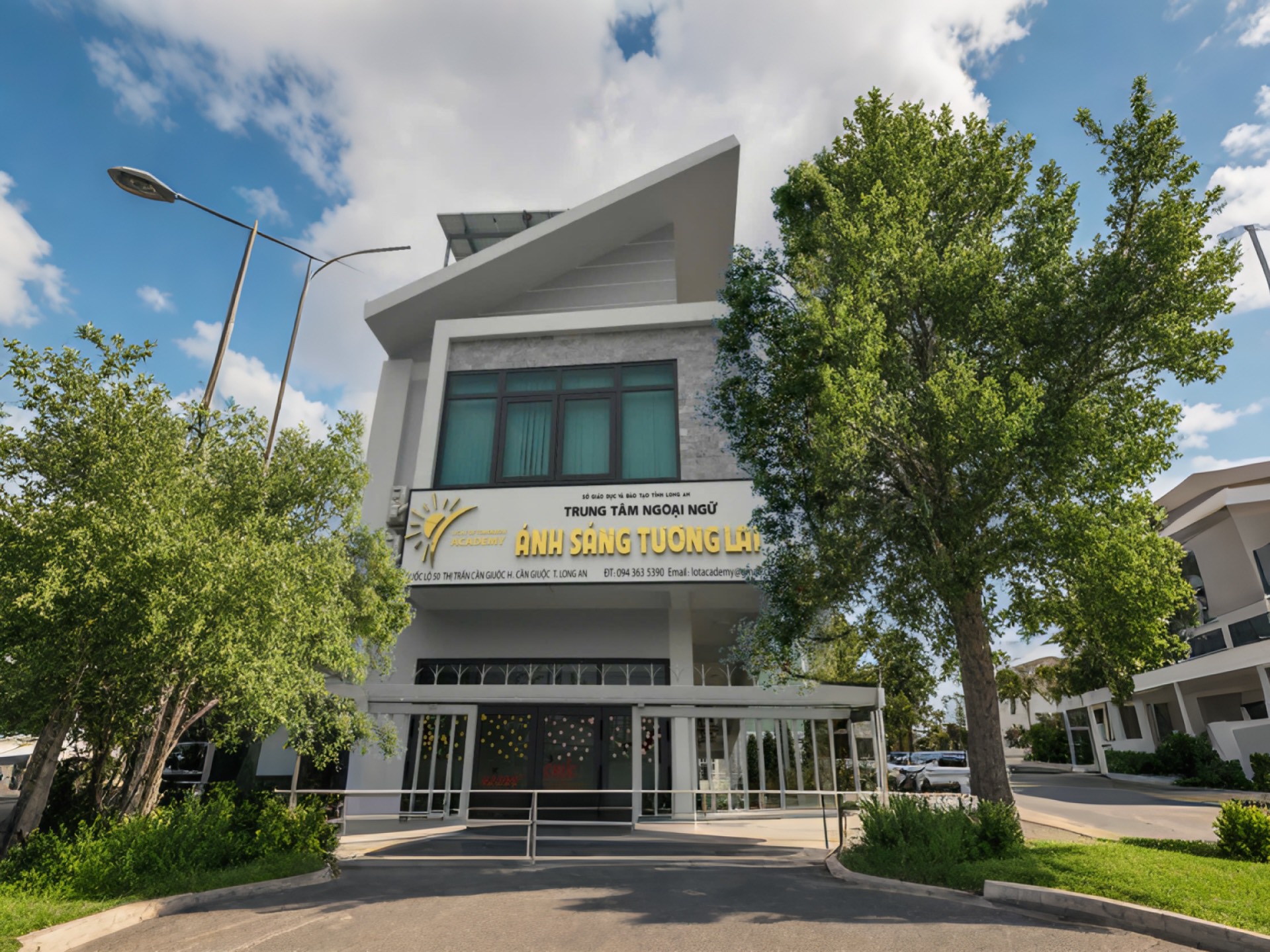 Homepage | Kingdom of Light International Schools Parents talk about ...